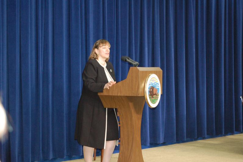 Secretary Salazar Hosts White House Clean Energy Economy Forum on ...