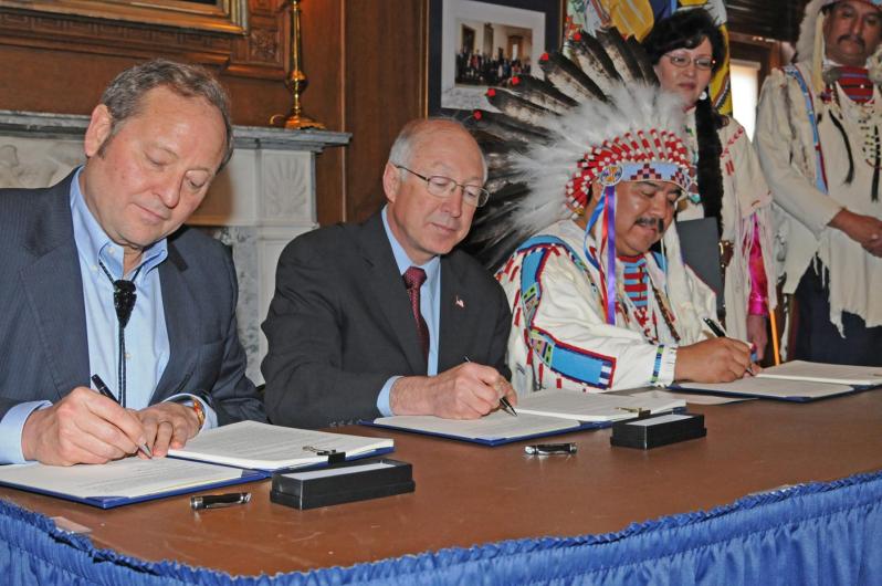Photos: Crow Tribe-Montana Water Rights Compact Signing Ceremony | U.S ...