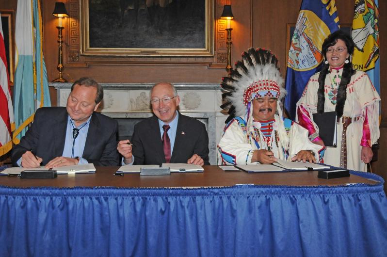 Photos: Crow Tribe-Montana Water Rights Compact Signing Ceremony | U.S ...